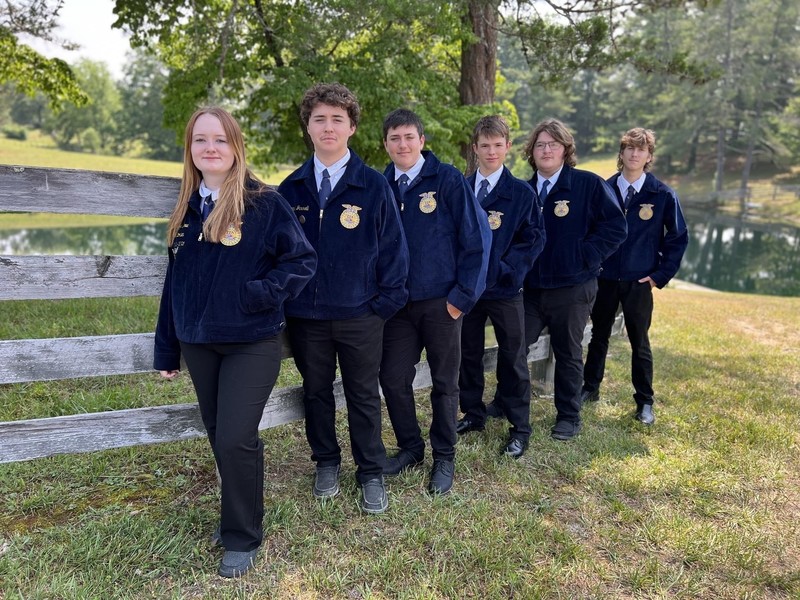 The Racine Southern FFA Officer Team goes on their Annual Officer ...